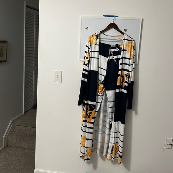 No name | Pants & Jumpsuits | Two Pieces Flower Duster Set | Poshmark